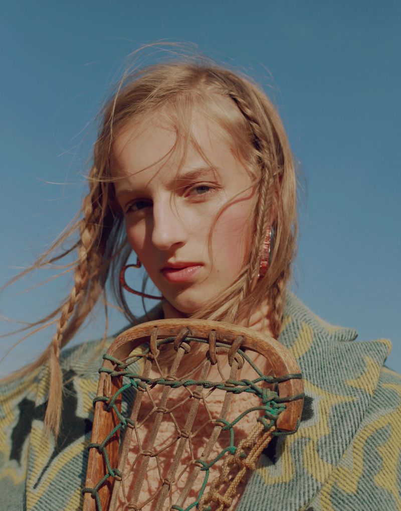 Hebe is a winter flower in the english fields (Lula Magazine)