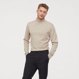 H&M Men's Lookbook February 2019 (H&M)