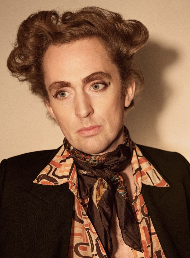 A Crisp Affair for Carcy Magazine (Carcy Magazine)