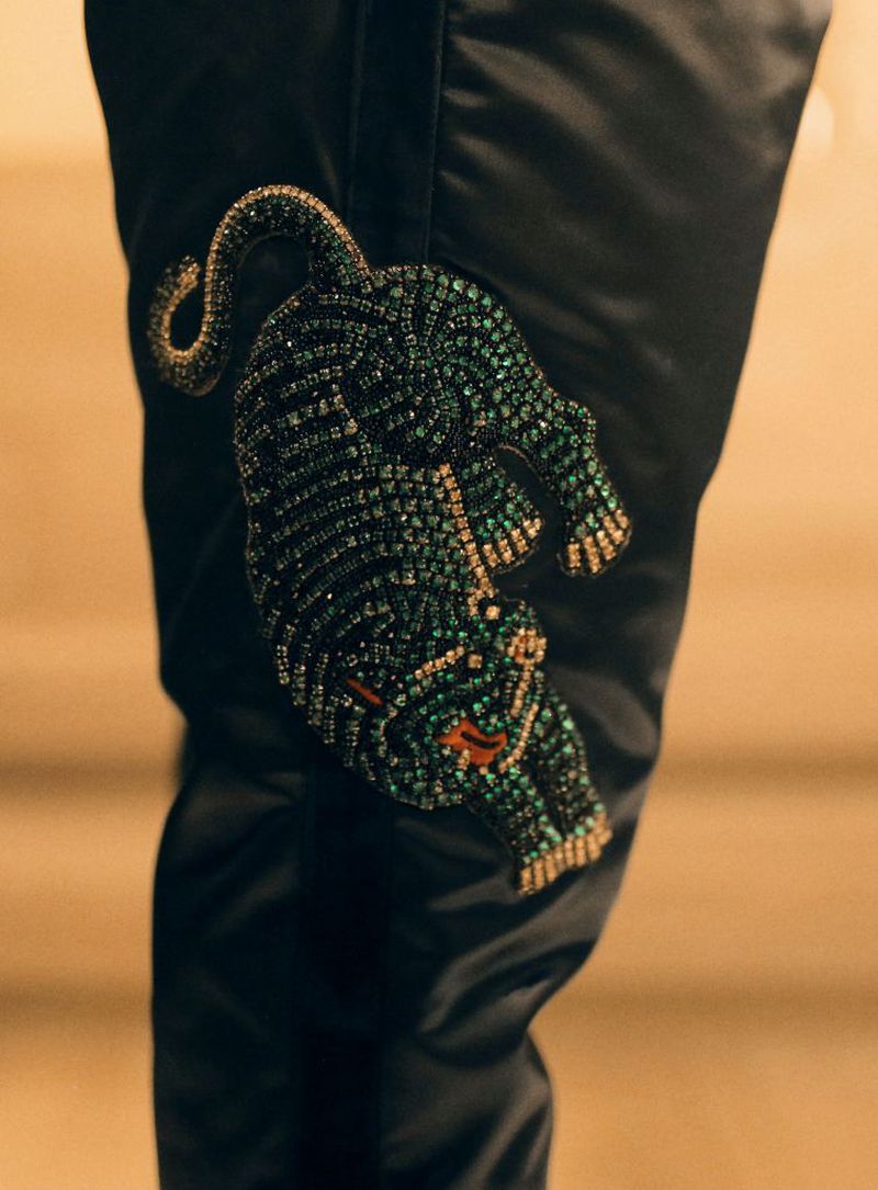 The Story Behind the Suit (V Man)