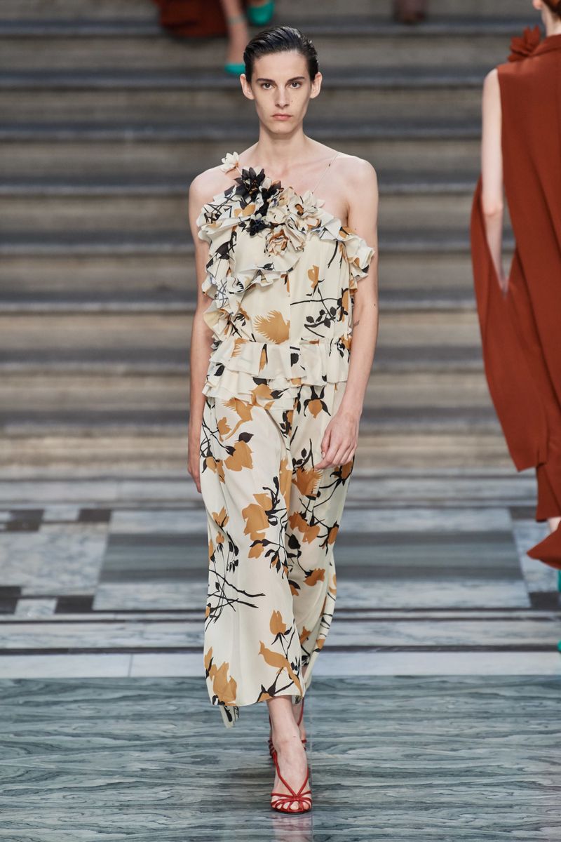 Victoria Beckham S/S 20 Show (Victoria Beckham)