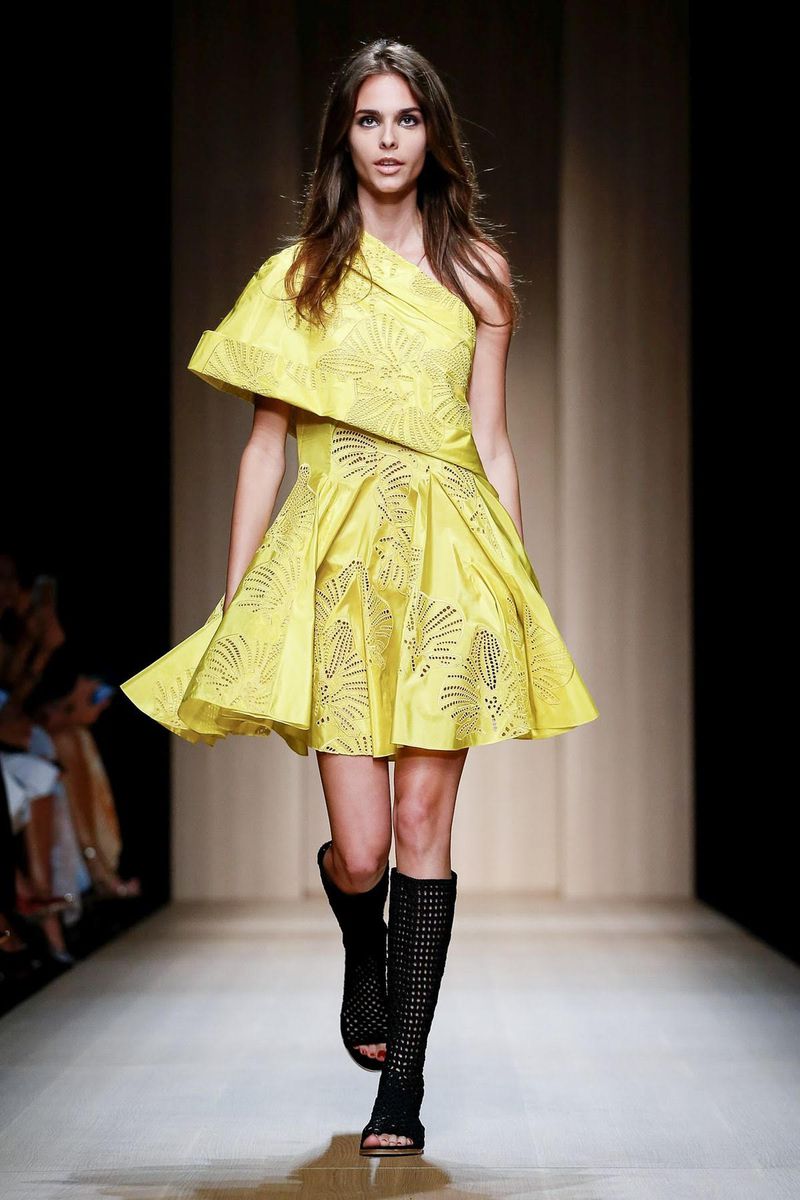 Genny S/S 20 Show (Genny)