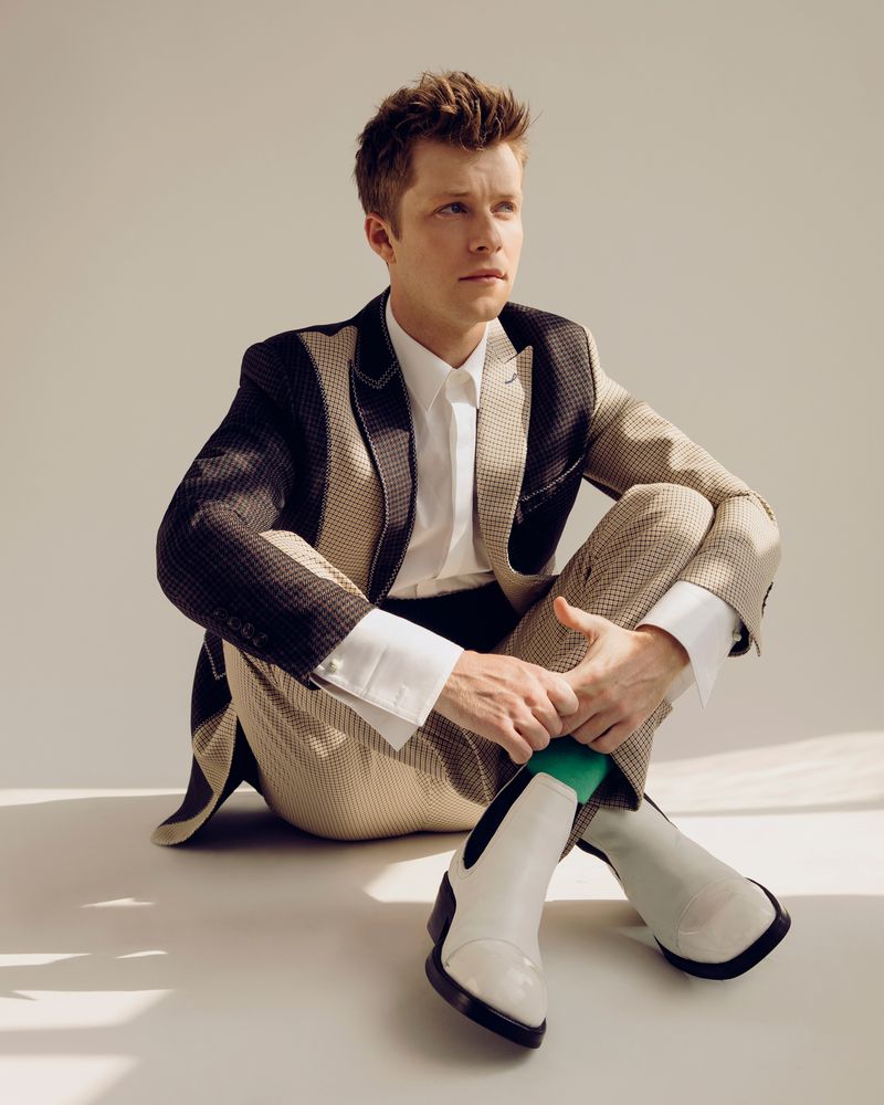 Tyler Barnhardt (Visual Tales Magazine)