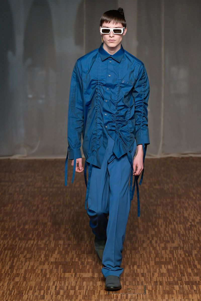 Off-White F/W 20 Men's Show (Off-White)