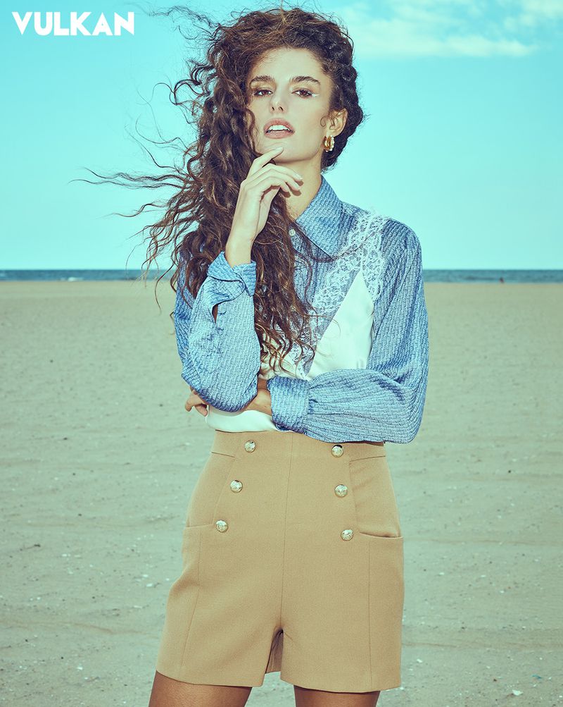 Beach Boss, Photography Aaron Williams (Vulkan Magazine)