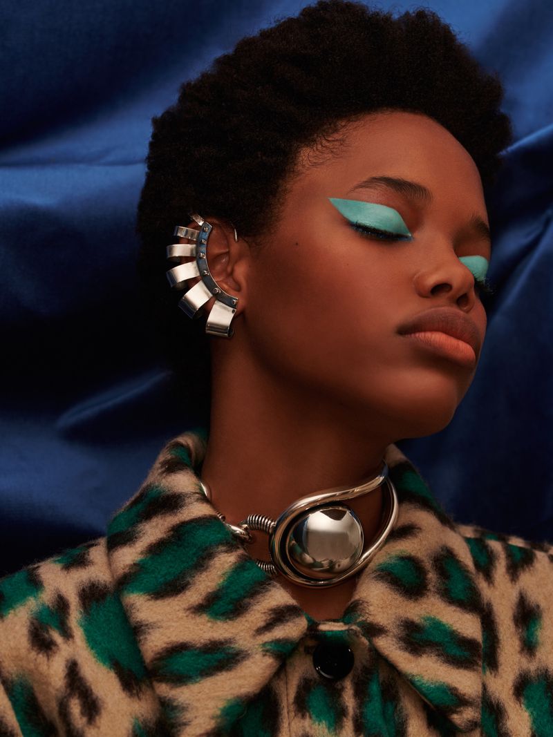 Blue is the coolest color (Vogue Portugal)