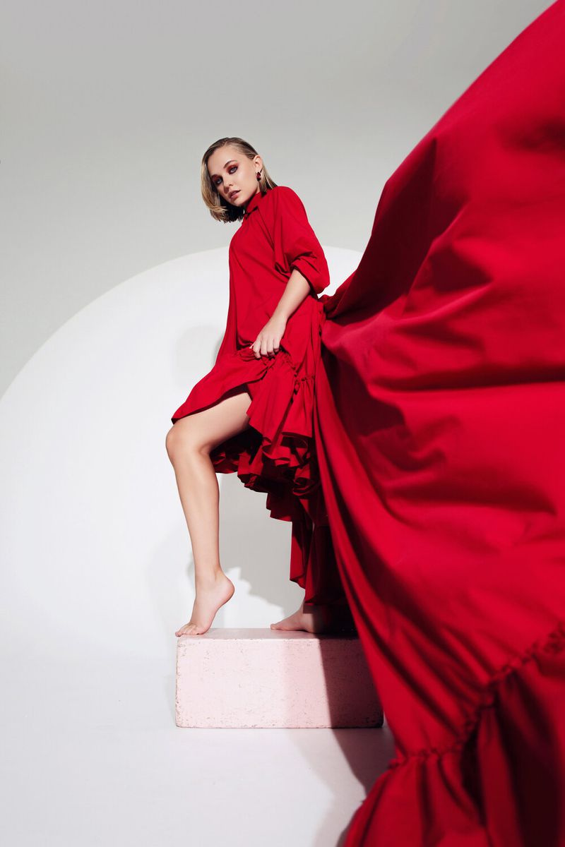 Madison Iseman (1883 Magazine)