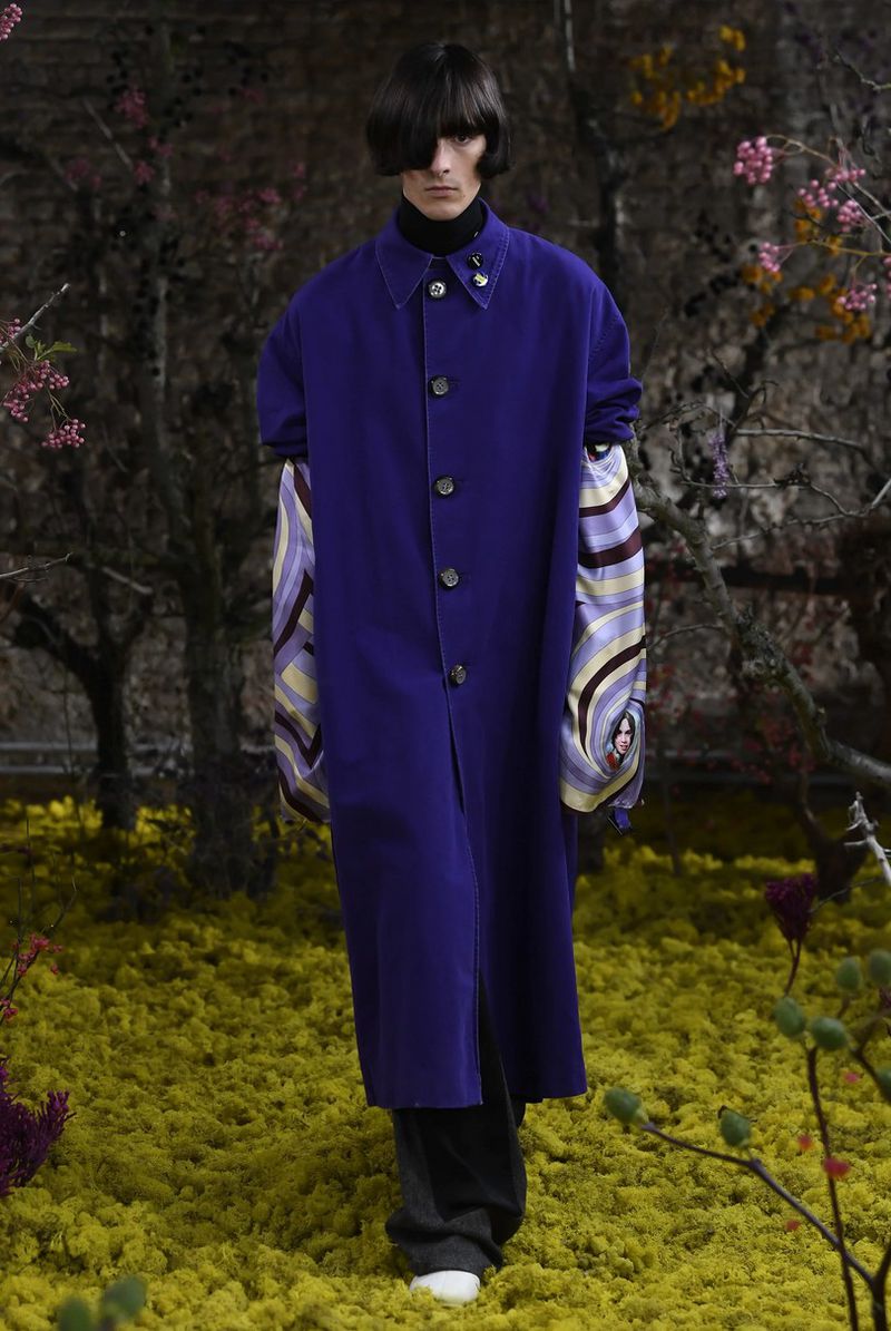 Raf Simons S/S 21 Show Antwerp (Raf Simons)