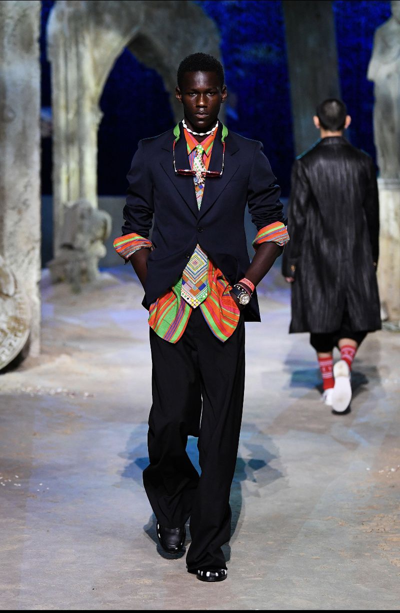 Versace S/S 21 Show (Versace)