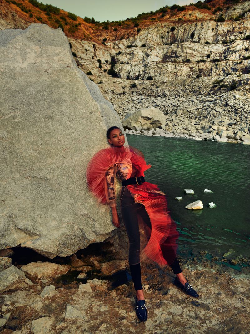 Desert rose (SLIMI Magazine)