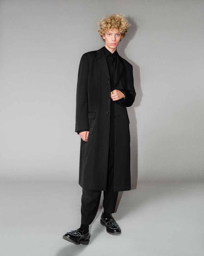 40+ Ways To Set The Suit Free (GQ Magazine U.S.)