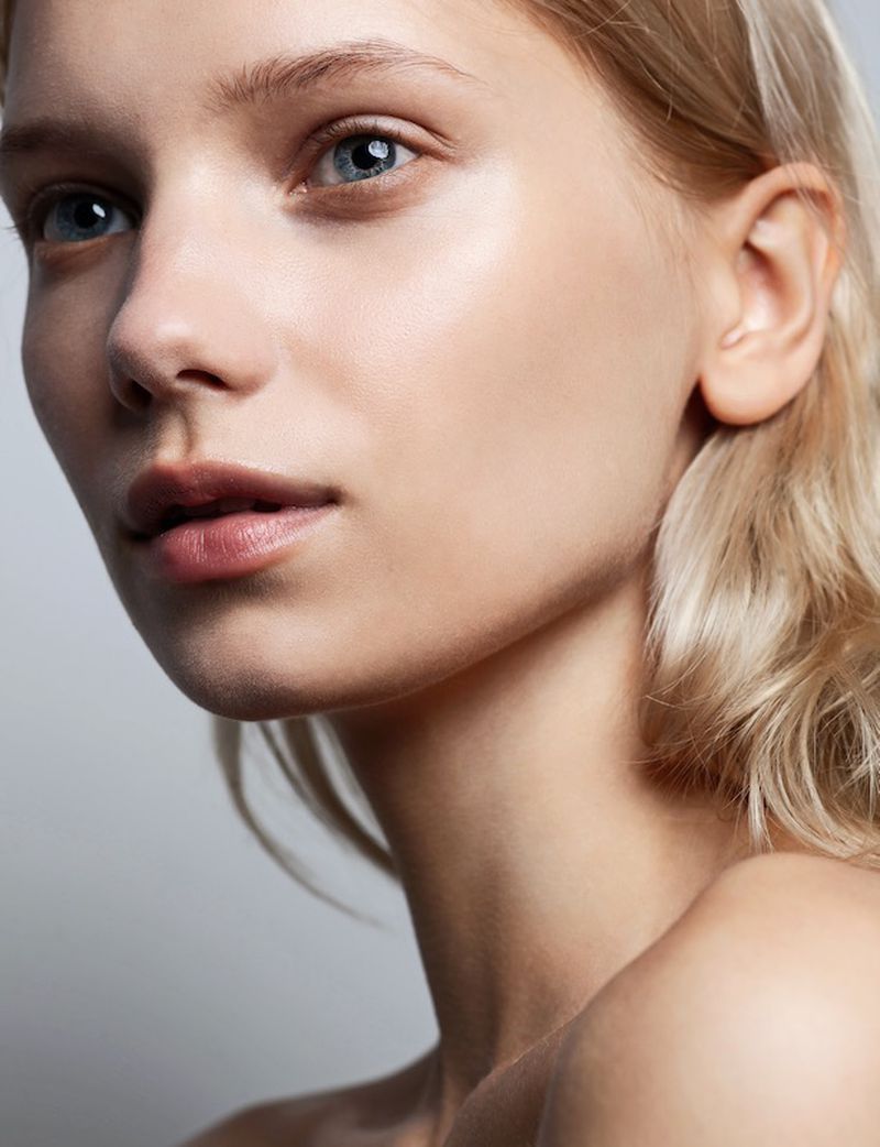 Shades of a woman (Design Scene)