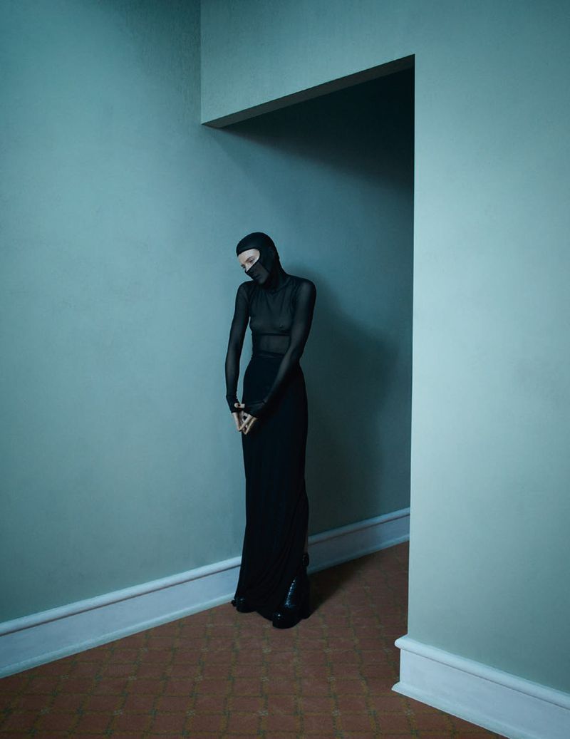 Photography Emma Summerton (Stern Mode)