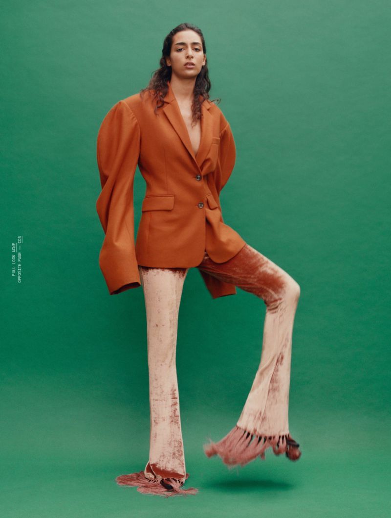 Nora (Favorite Magazine)