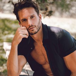 Pat Supsiri - Photographer Profile - Photos & latest news