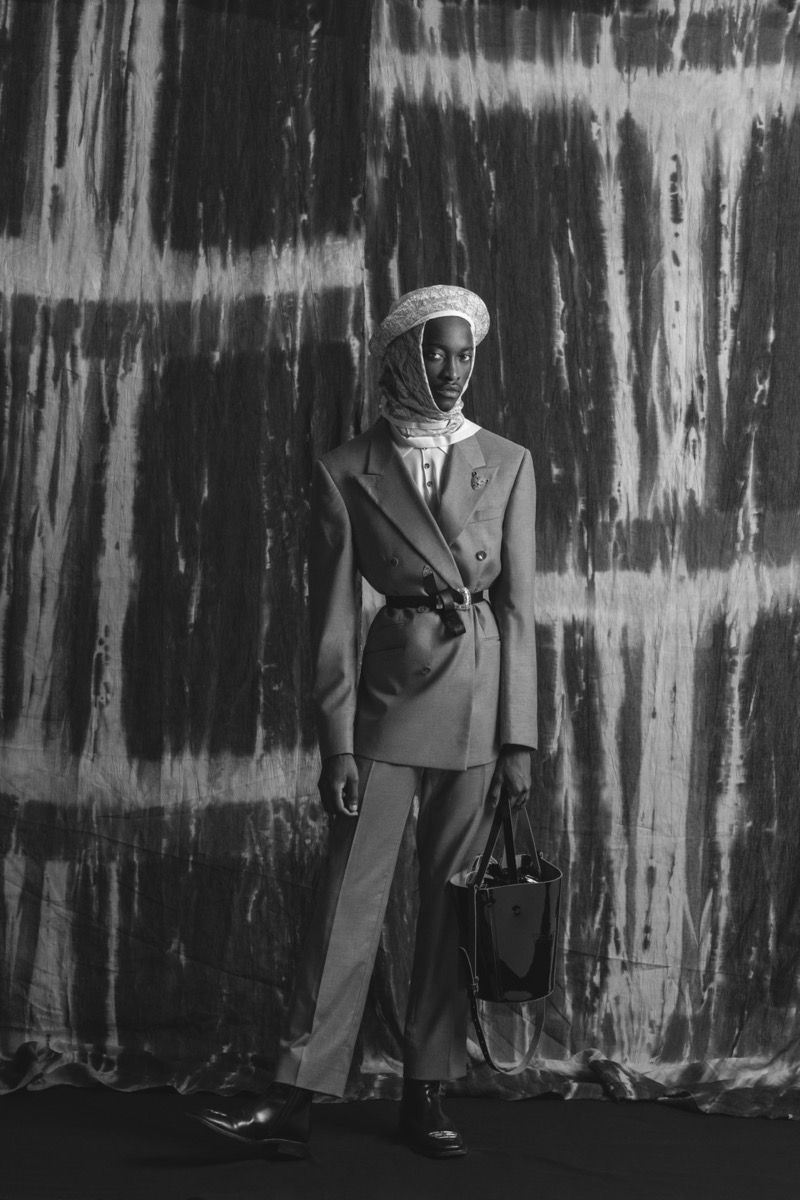 Family Affairs By Chris de Wit (5ELEVEN Magazine)