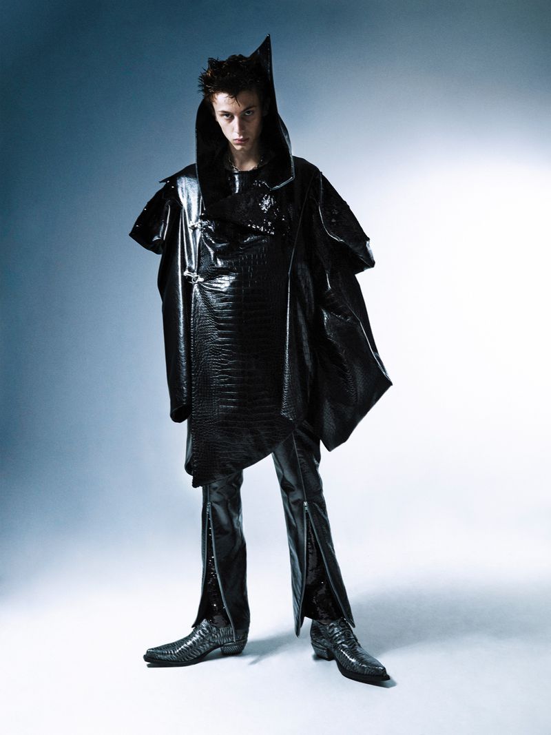 Born on Wednesday GMT 00:05:00 (Various Lookbooks/Catalogs)