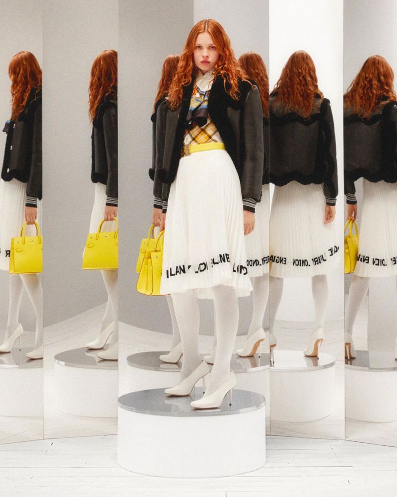 Burberry Festive 2020 (Burberry)