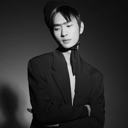 Liu Zhicheng - Model Profile - Photos & latest news