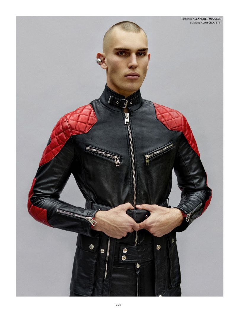 Josh McGregor (L'Officiel Hommes Poland)