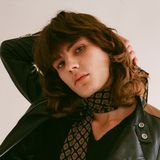 Where the boys go (Behind the Blinds)