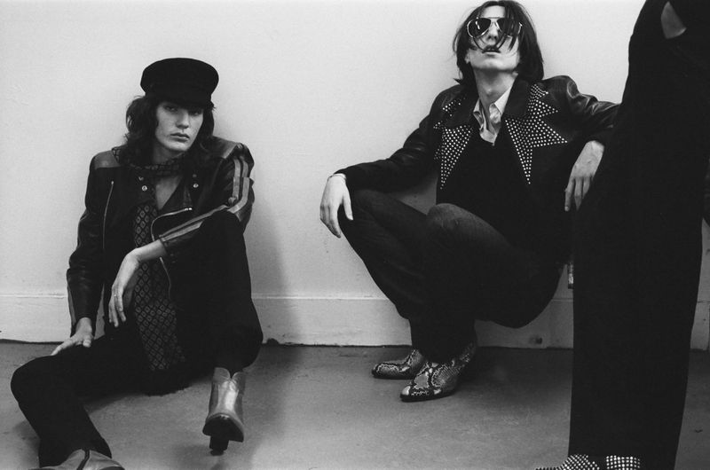 Where the boys go (Behind the Blinds)