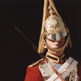 A Stroll by the Palace (Vogue.it)