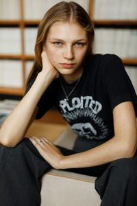 Deirdre Firinne - Model Profile - Photos & latest news