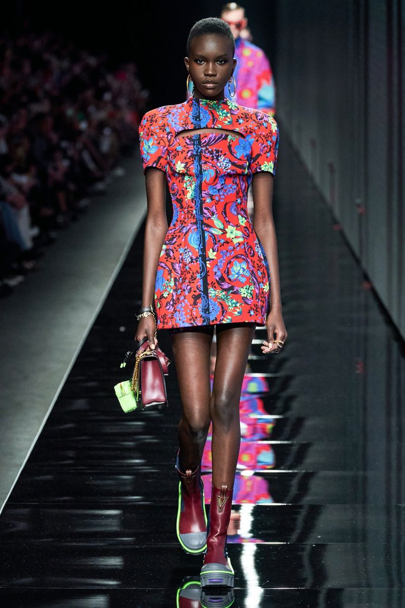 Versace F/W 20 Show (Versace)