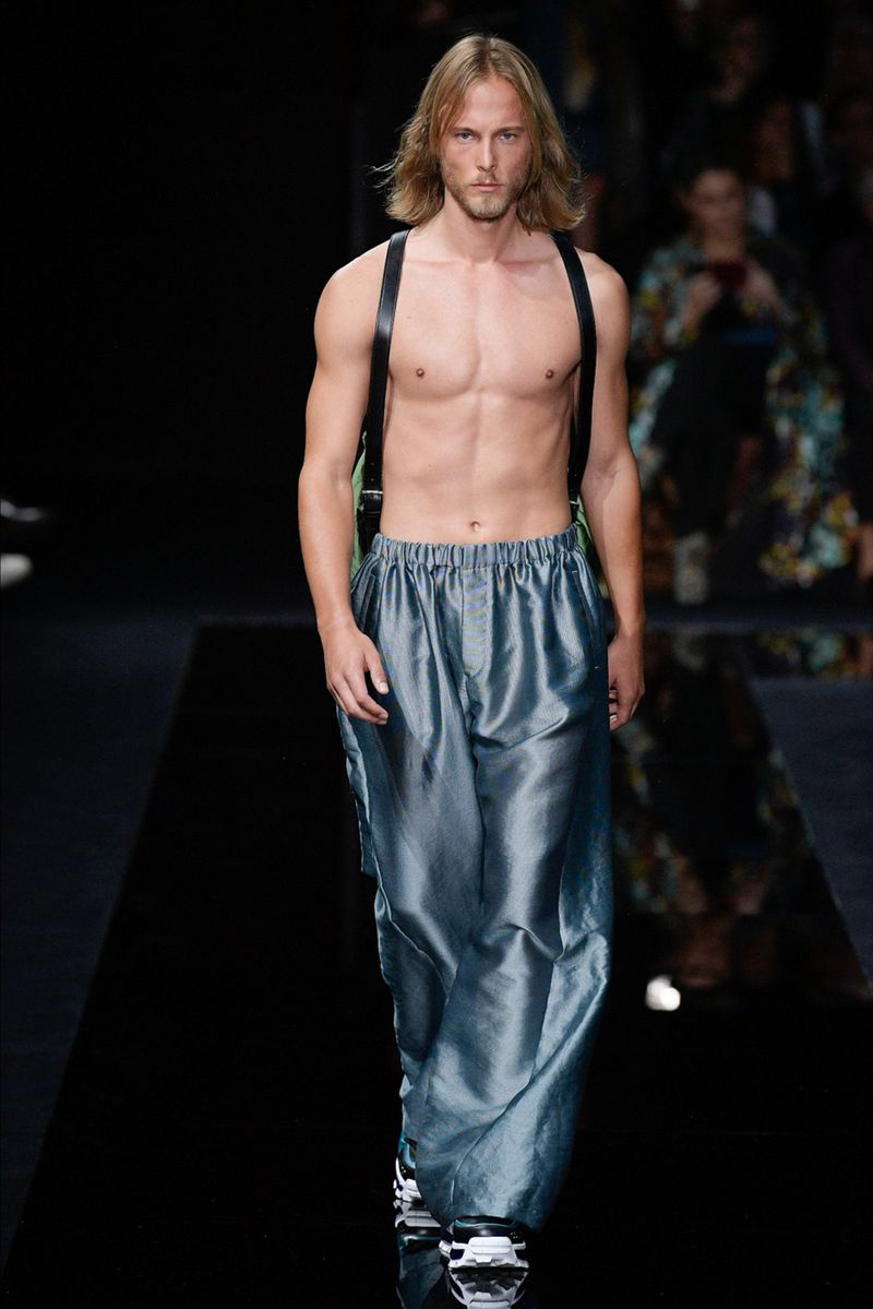 Emporio Armani S/S 20 Show (Emporio Armani)