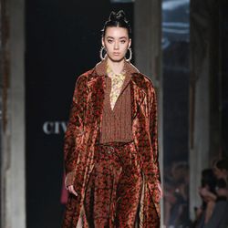 Megan Otnes - Model Profile - Photos & latest news