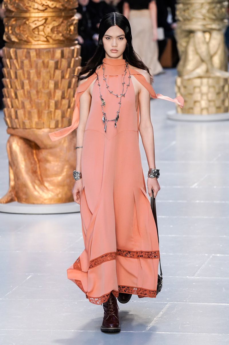 Chloé F/W 20 Show (Chloé)