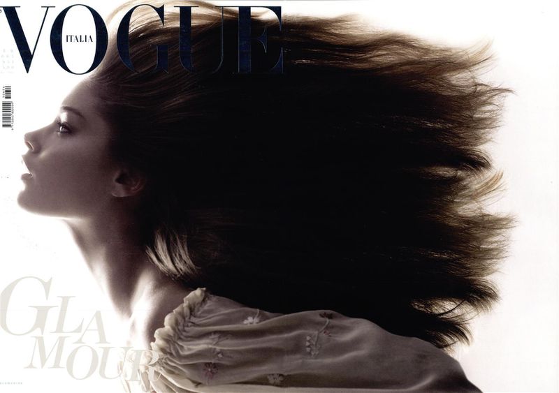 Vogue Italia February 2005 Cover (Vogue Italia)