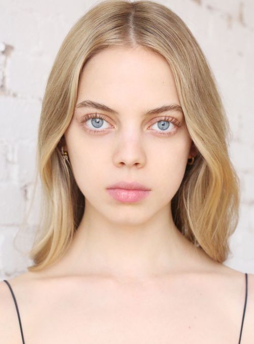 Unusual looking models / models with unique features | Models | Page 2 | Skinny Gossip Forums