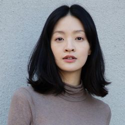 Hilda Lee - Model Profile - Photos & latest news