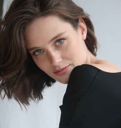 Thyra Van Daalen Model Profile Photos And Latest News
