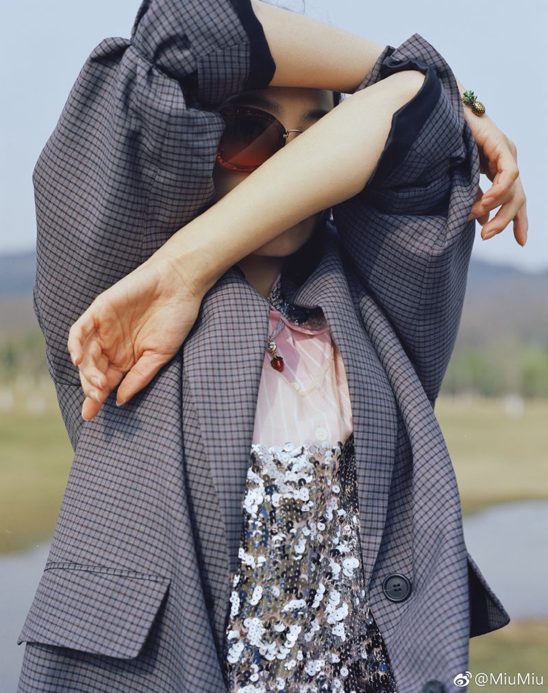 Girl Talk #09 Victoria Song (Miu Miu)