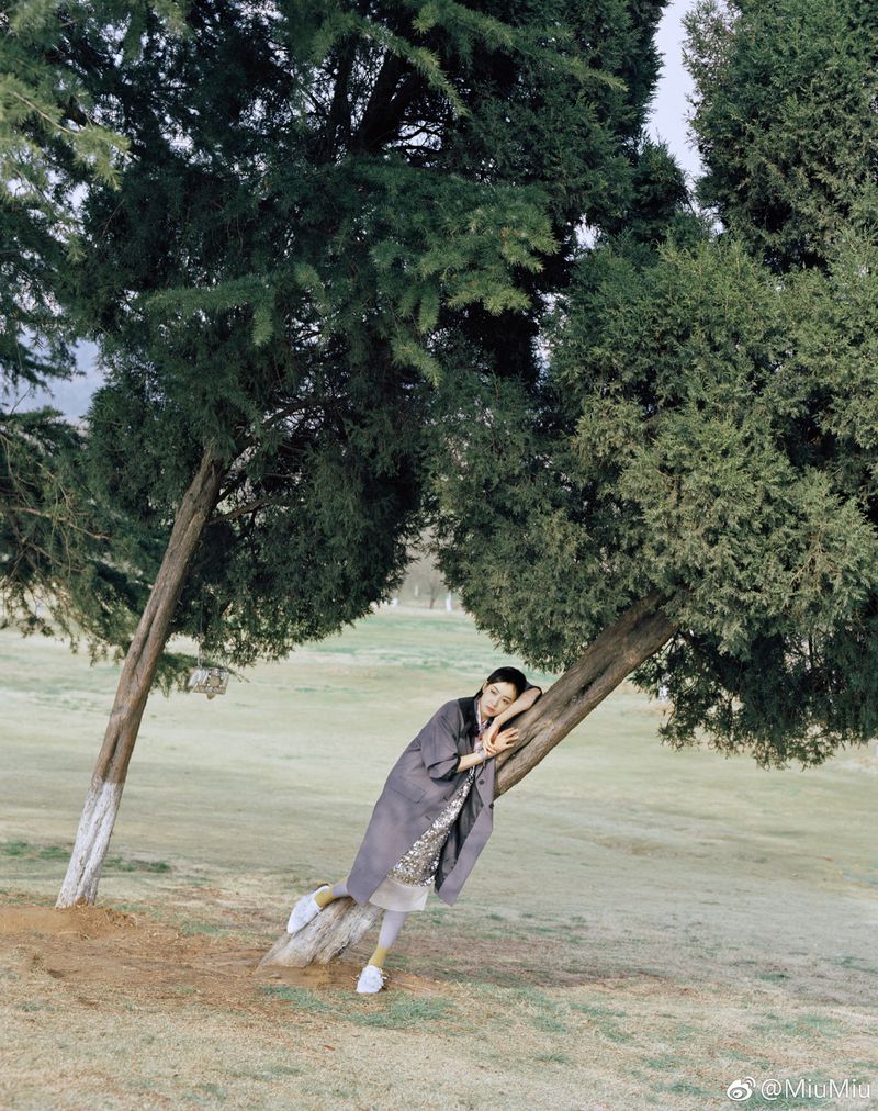 Girl Talk #09 Victoria Song (Miu Miu)