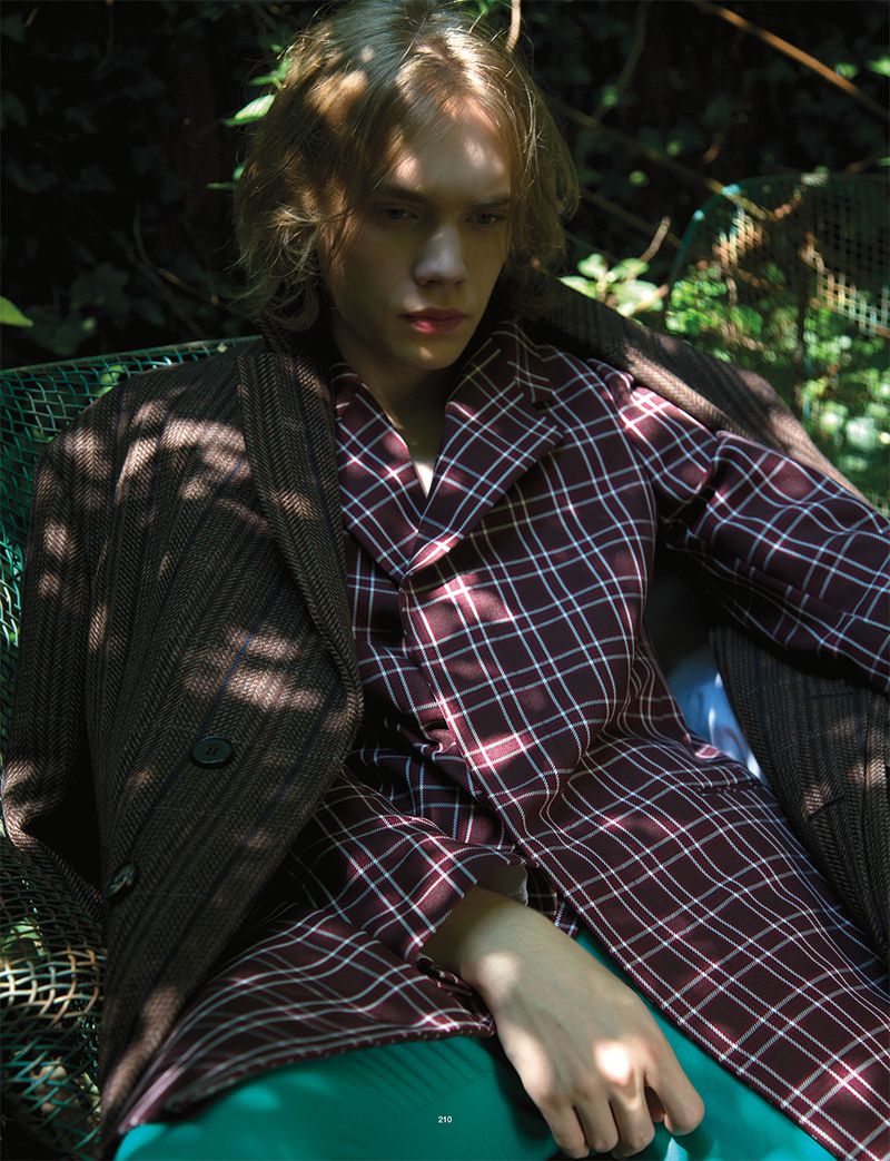 Charlie Plummer (Rollacoaster Magazine)