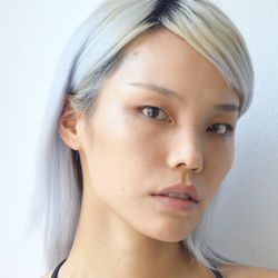 Ting Ting Hu - Model Profile - Photos & latest news