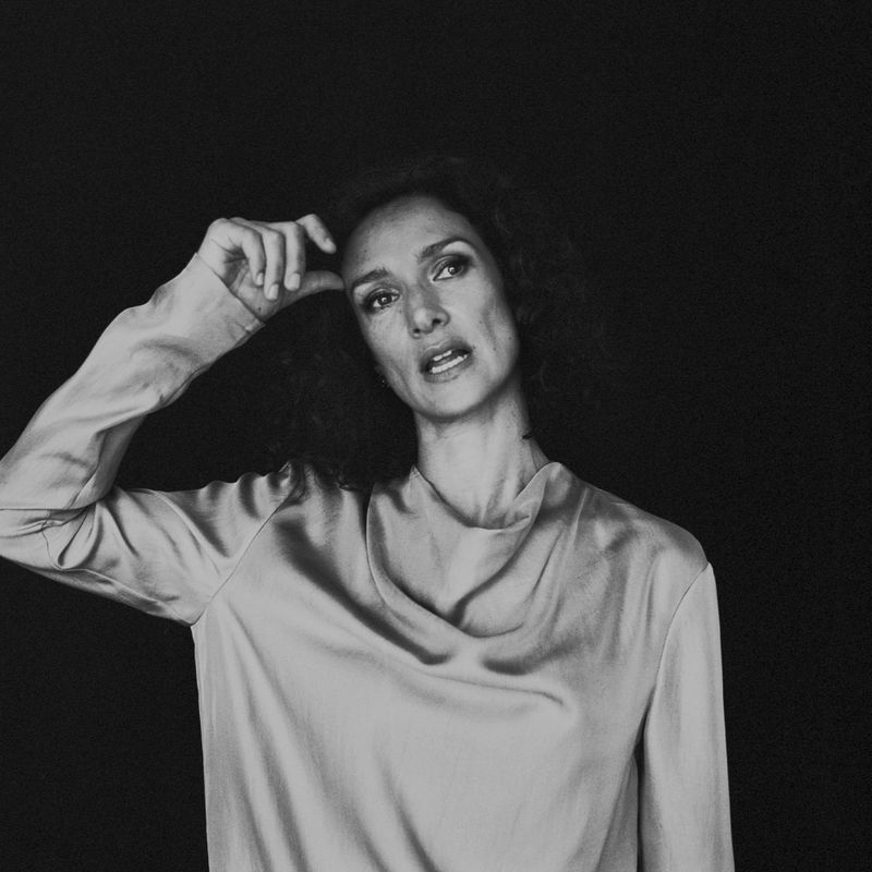 INDIRA VARMA’S WINDING ROAD (MONROWE Magazine Online)