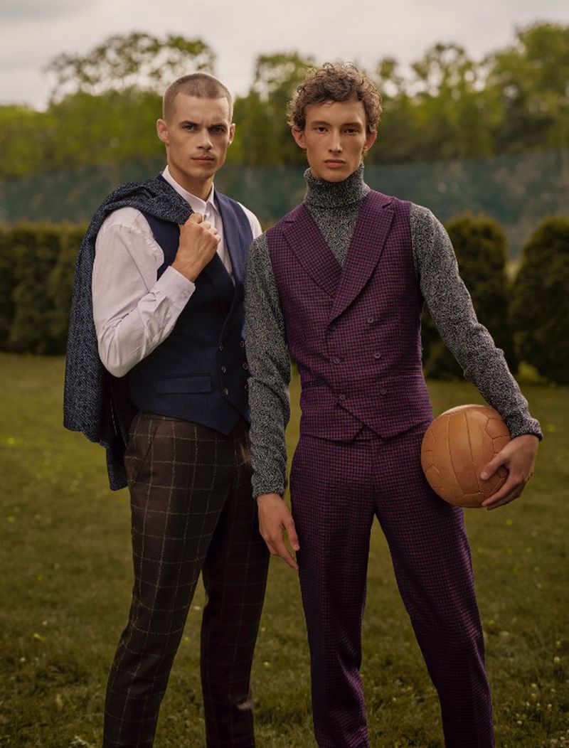Man at play (Elle Poland)