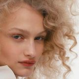 Harriet Longhurst (L'Officiel Singapore)