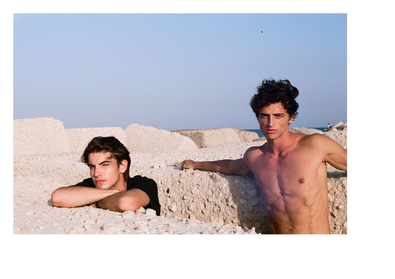 A sea of glass for the Flowhouse (Various Editorials)