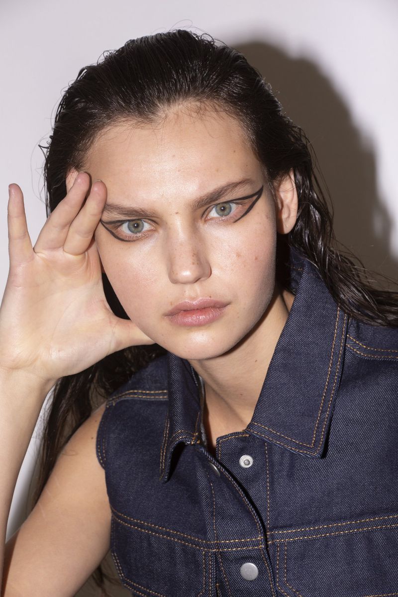 Dangerous Woman by Finn Constantine (Wonderland Magazine)