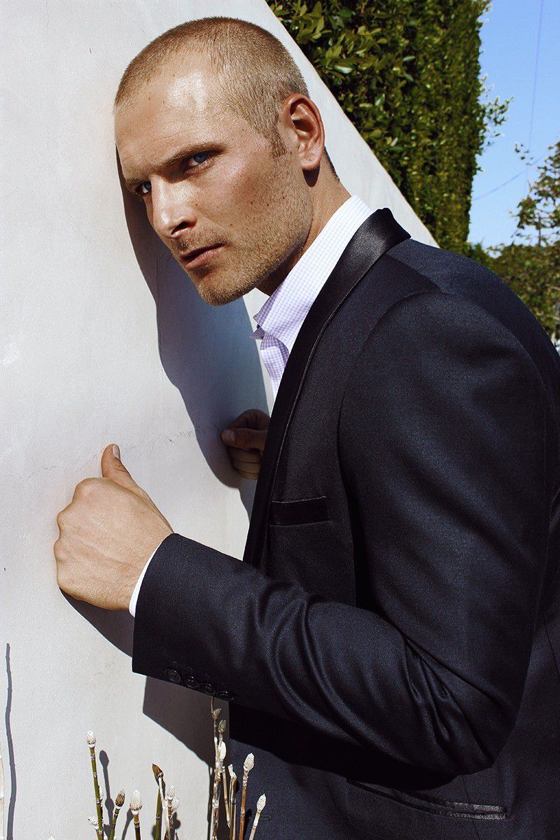 DEREK PRATT BY TLALOC VILLARREAL (Victor Magazine Brasil)