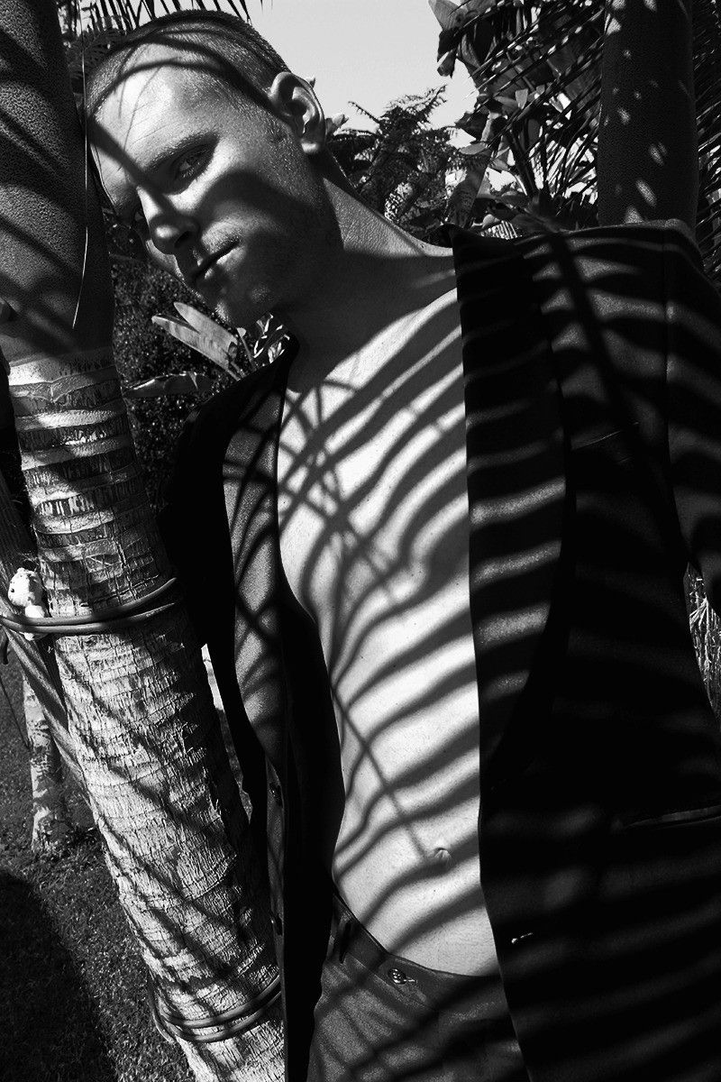 DEREK PRATT BY TLALOC VILLARREAL (Victor Magazine Brasil)