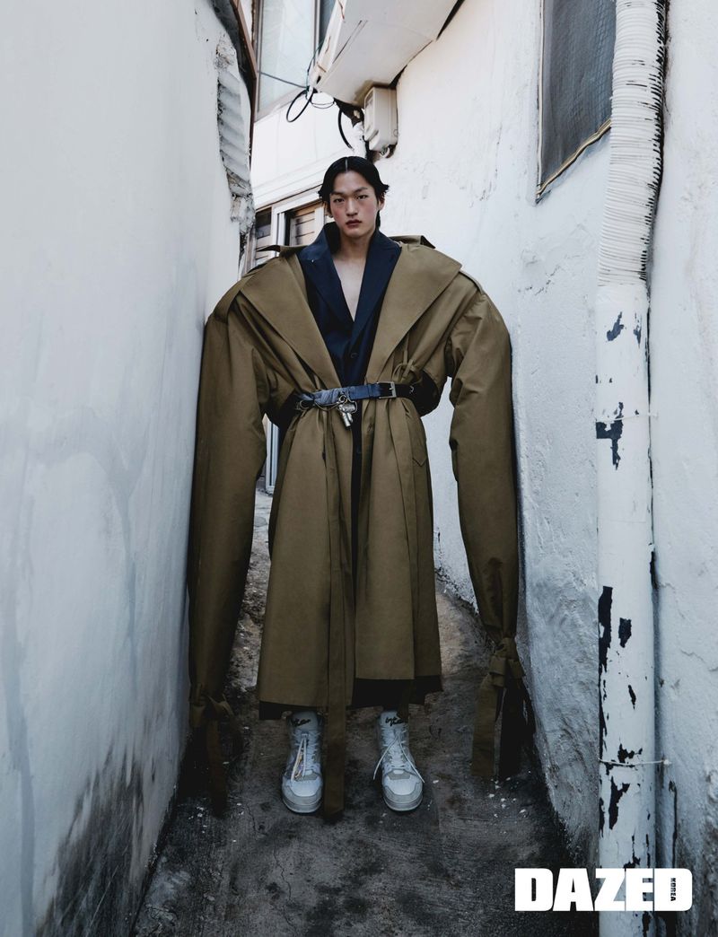 SUPER BIG VS MICRO MINI by Yeonhoo Ahn (Dazed & Confused Korea)