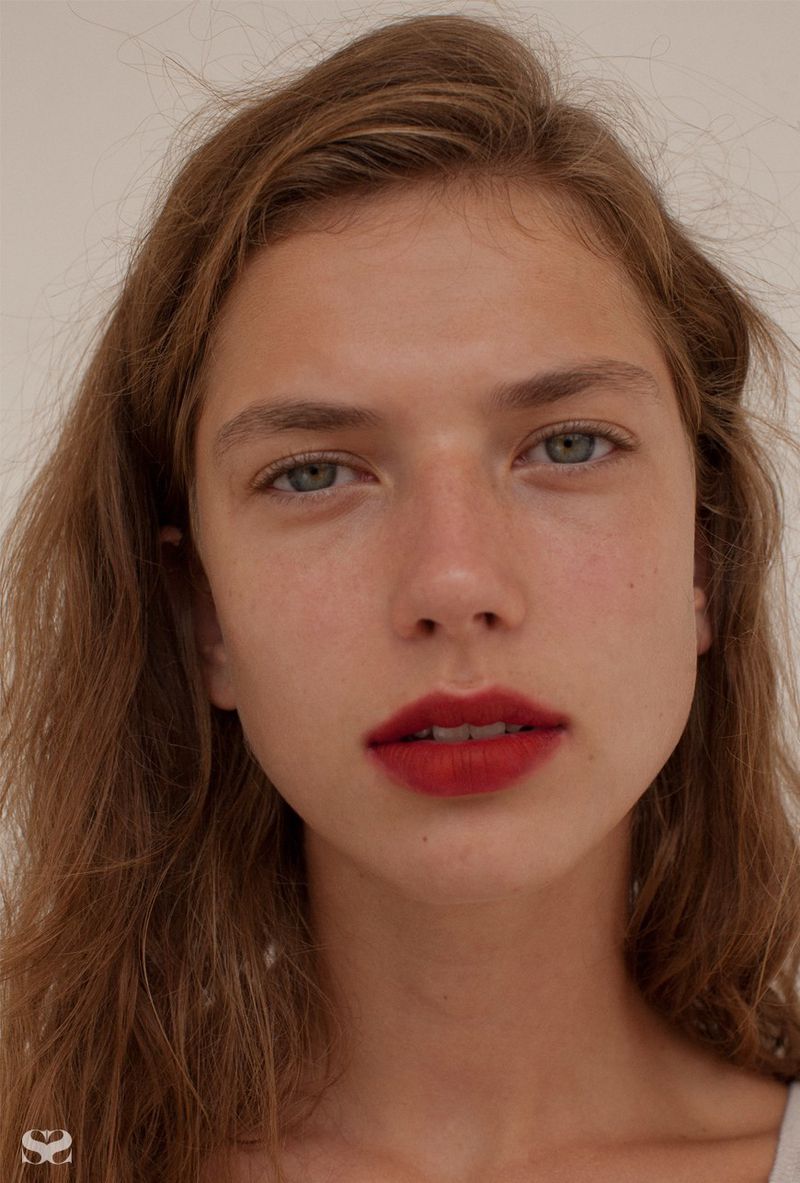 The scarlet message: true red lips for the weekend by Caroline Wood (Russh)