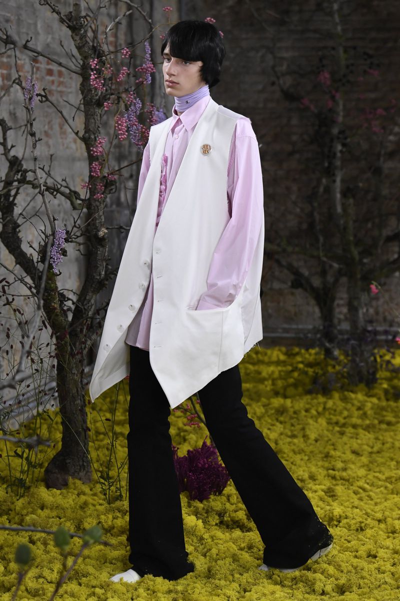 Raf Simons S/S 21 Show Antwerp (Raf Simons)